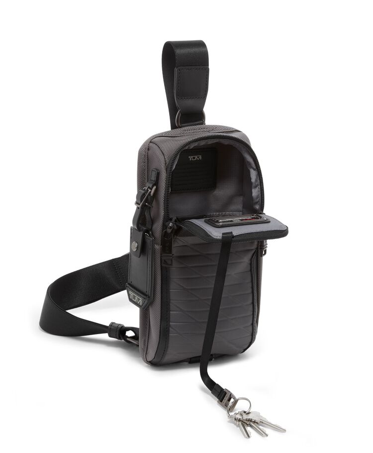 Tumi HOLIDAY MENS COMPACT SLING | TUMI Australia